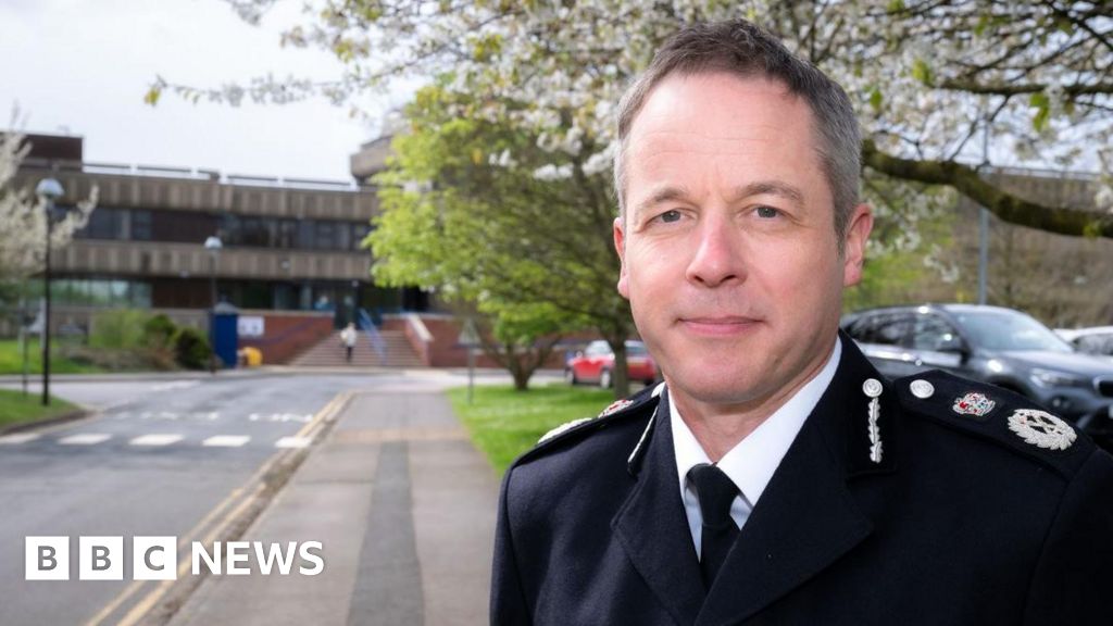 Lincolnshire Police facing £17m budget gap by 2027 - BBC News