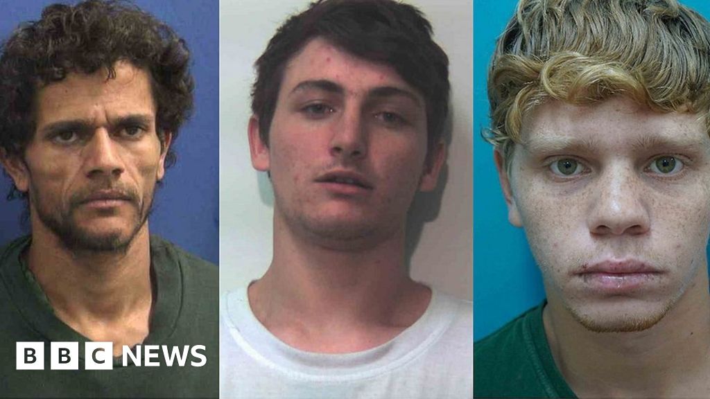 Prisoners in mass breakout after 'riot' at Australia jail