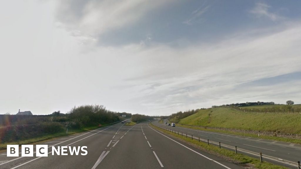 A55 Llangefni crash: Man dies after being hit by vehicle - BBC News