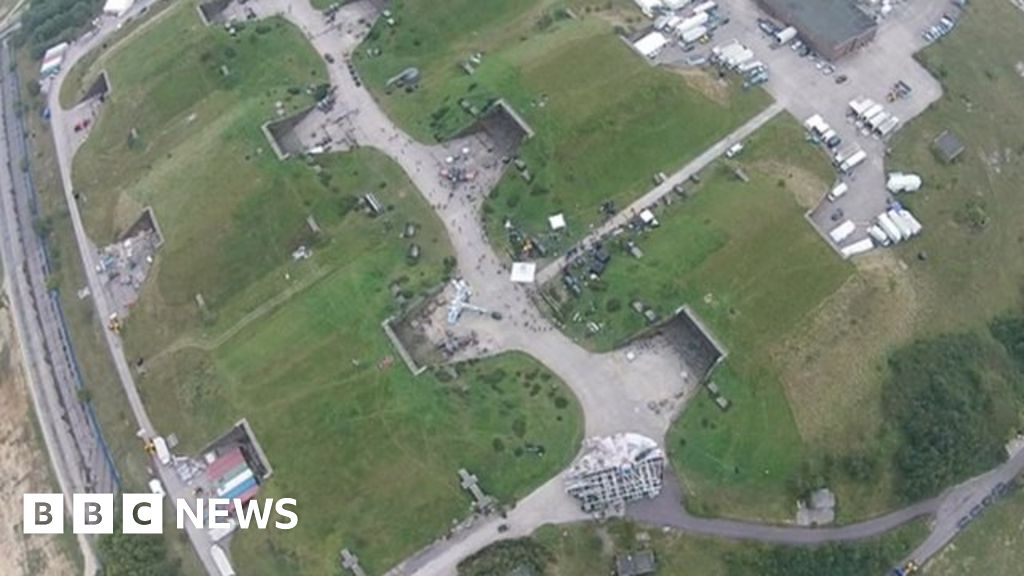 New Star Wars film to bring Greenham Common to silver screen - BBC News