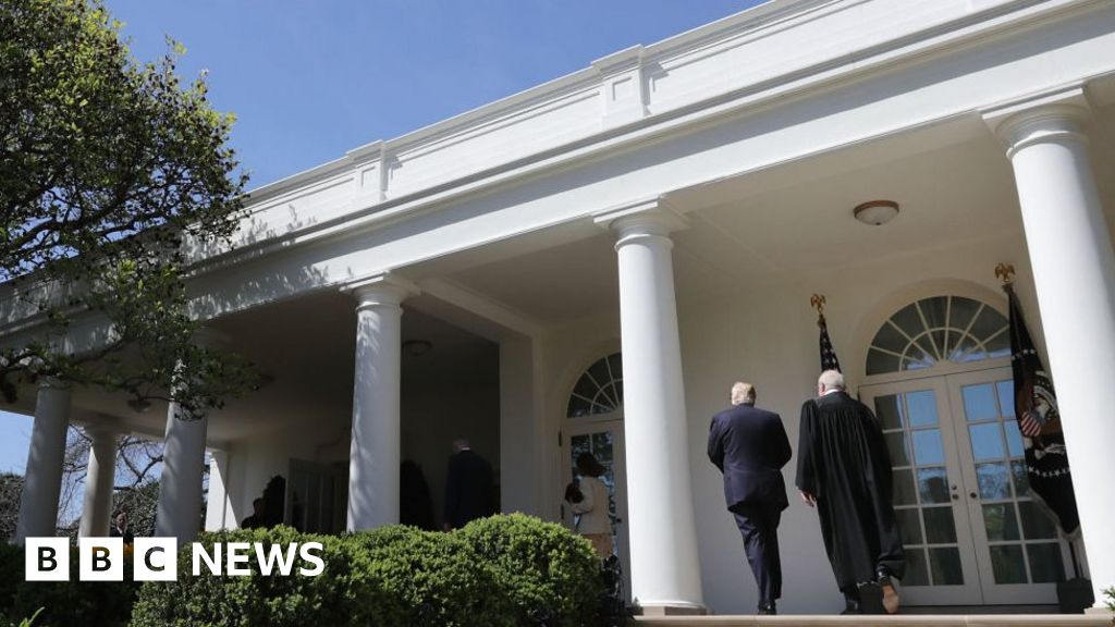 White House to keep visitor logs secret - BBC News