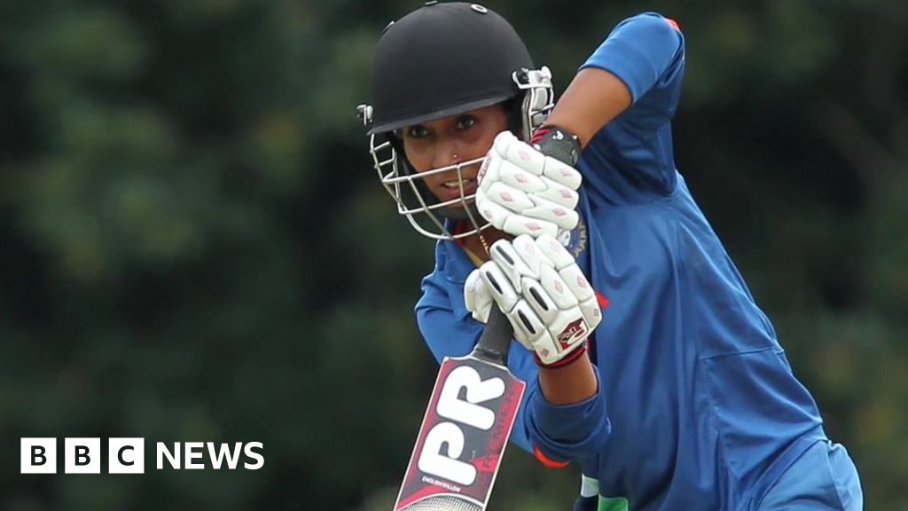 The Indian woman juggling cricket and motherhood - BBC News