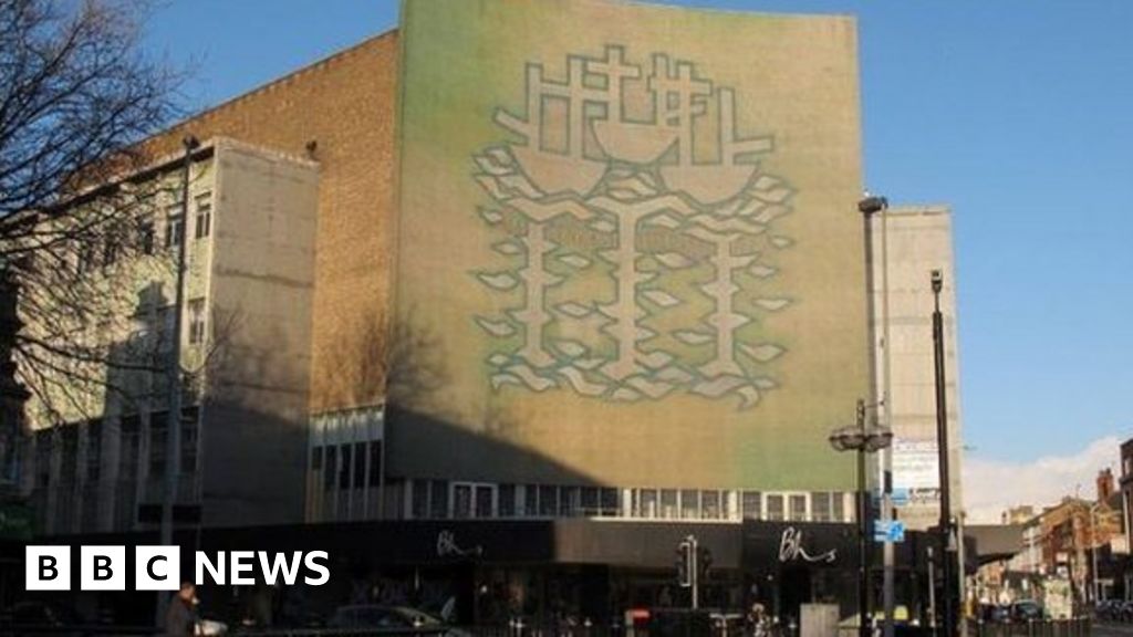 Ten 20th Century buildings named as 'at risk' - BBC News