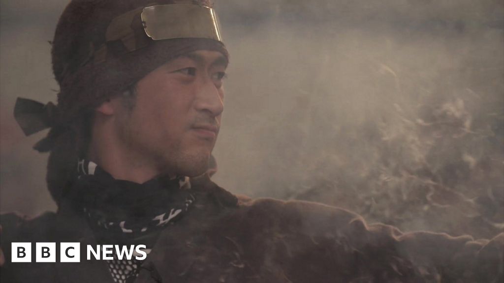 Can ninjas and women divers help Japan? - BBC News