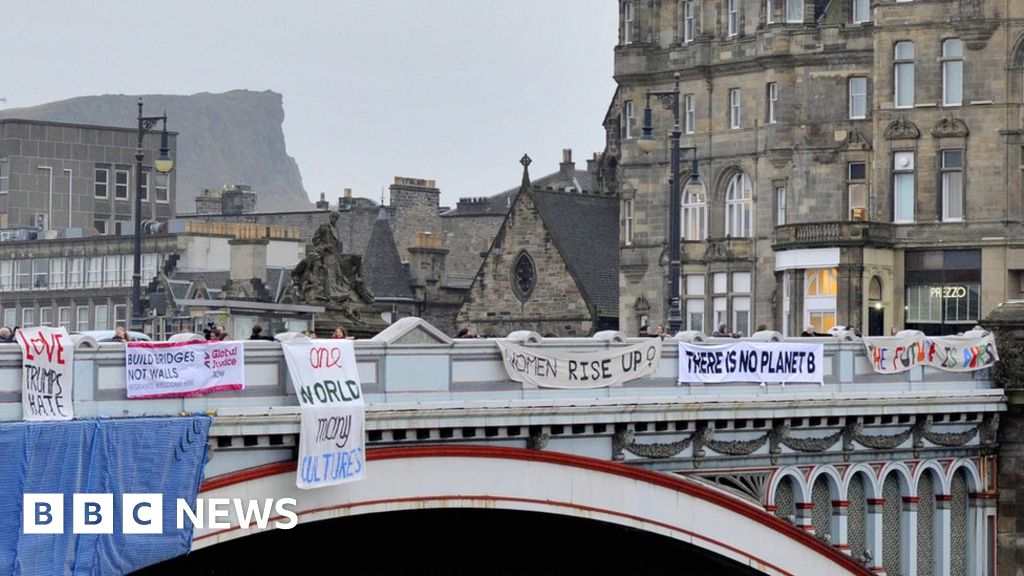 Scottish protests against Trump presidency - BBC News