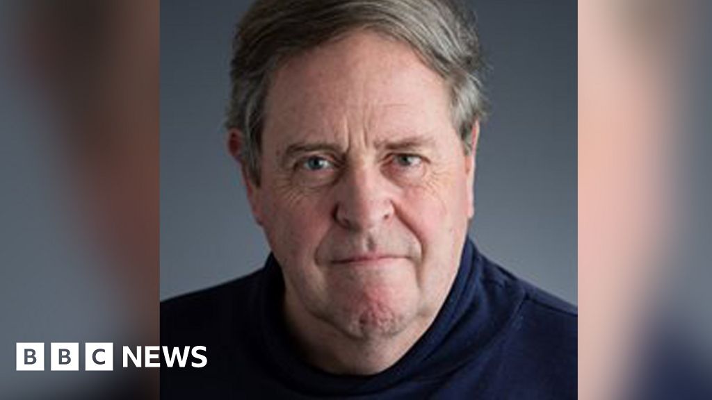 Coronavirus: David Cameron's tutor Prof Peter Sinclair dies - BBC News