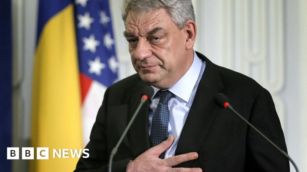 Romania loses second PM in seven months - BBC News