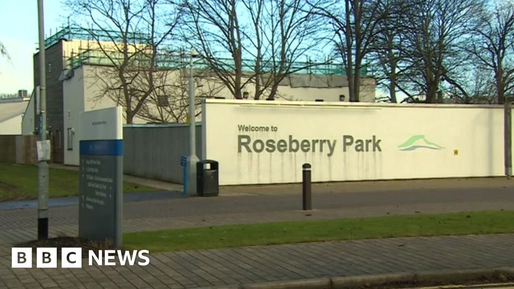 New ward approved for 'shoddily built' Middlesbrough hospital - BBC News
