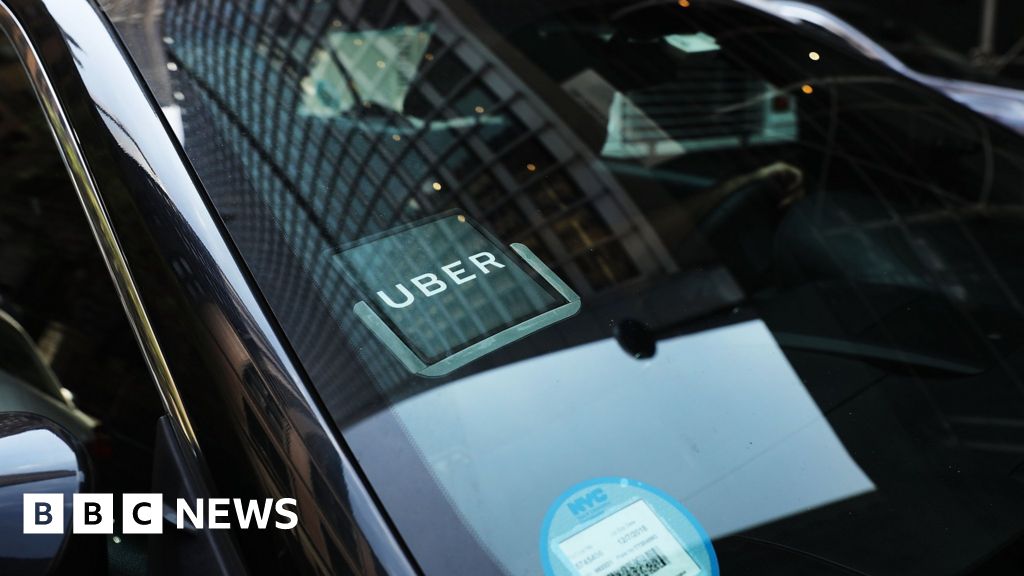 Uber losses shrink as ride numbers grow - BBC News