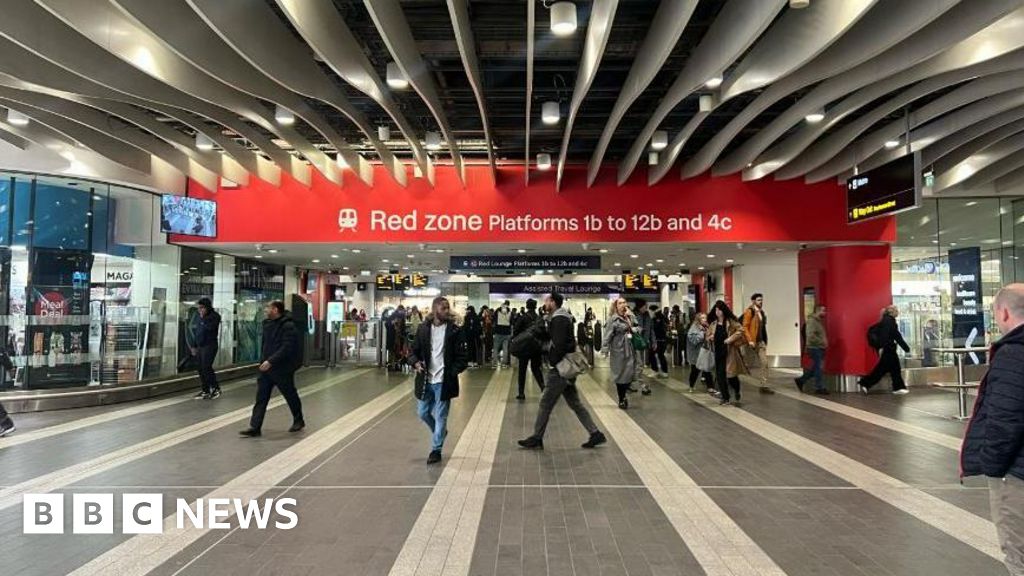 Birmingham rail services disrupted as trespasser blocks line - BBC News