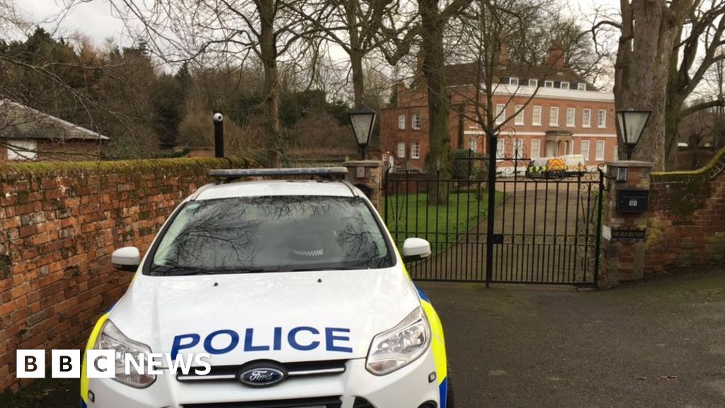 Sible Hedingham shooting: Victim 'feared for life', court hears - BBC News