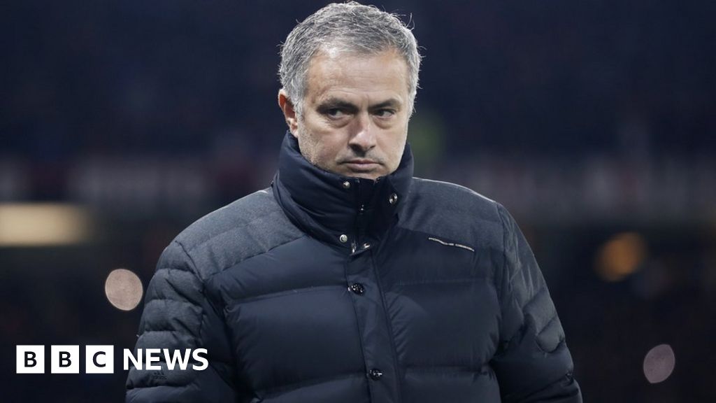 Football tax review called for by HMRC chief - BBC News