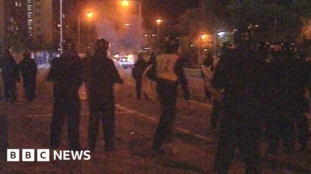 Marsh Farm riots: Regeneration to leave behind 'negative' past - BBC News