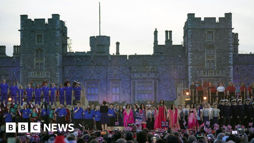 Coronation concert was 'phenomenal' night for Hull NHS Choir - BBC News