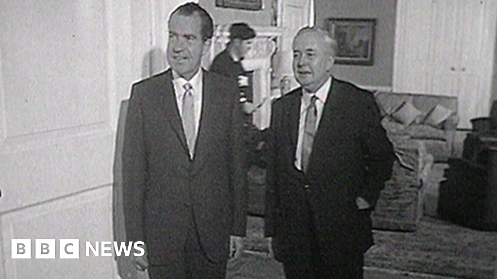 Richard Nixon meets Harold Wilson in 1969 - BBC News