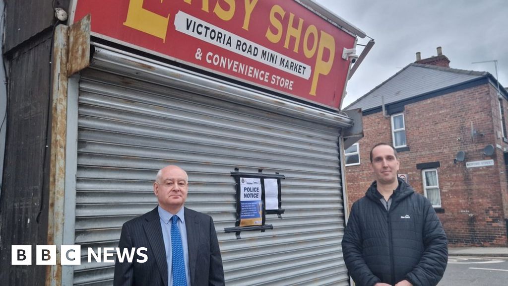 Darlington: Illegal vapes and cigarettes seized during shop raids - BBC ...