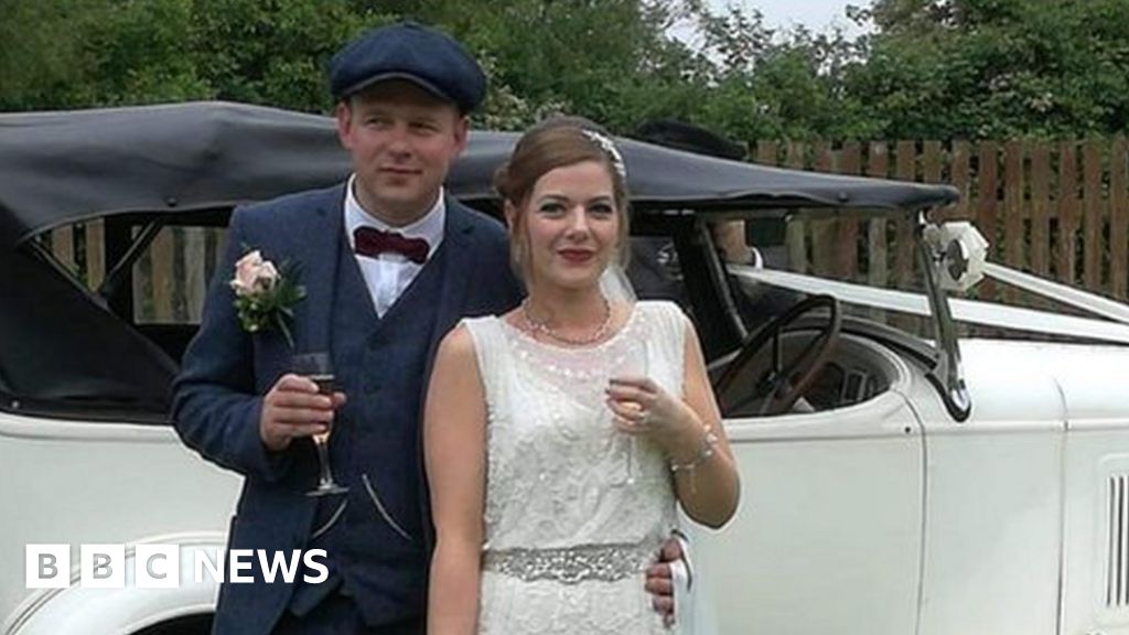 Luke Ashton: Betfair criticised by coroner over gambler's death - BBC News