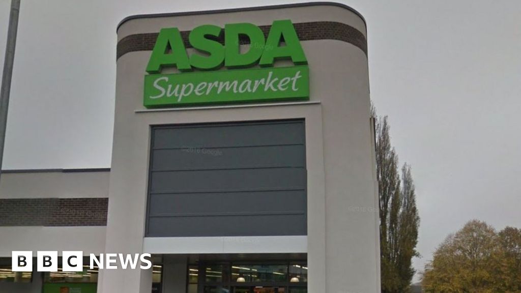 Coventry Asda supermarket armed robbery 'brazen bid' - BBC News