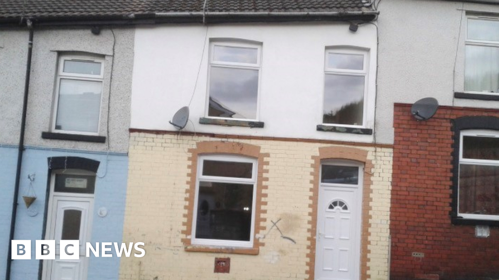Tonypandy terraced house for auction starting at just £1