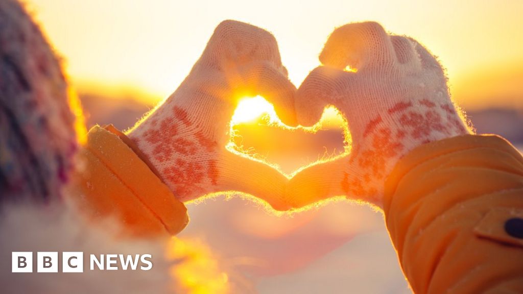 Cuffing Season When A Partner Is Just For Christmas Bbc News