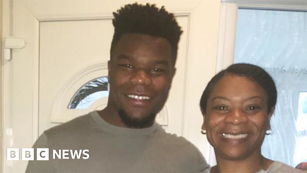 Levi Davis: Missing rugby star's family frustrated by search - BBC News