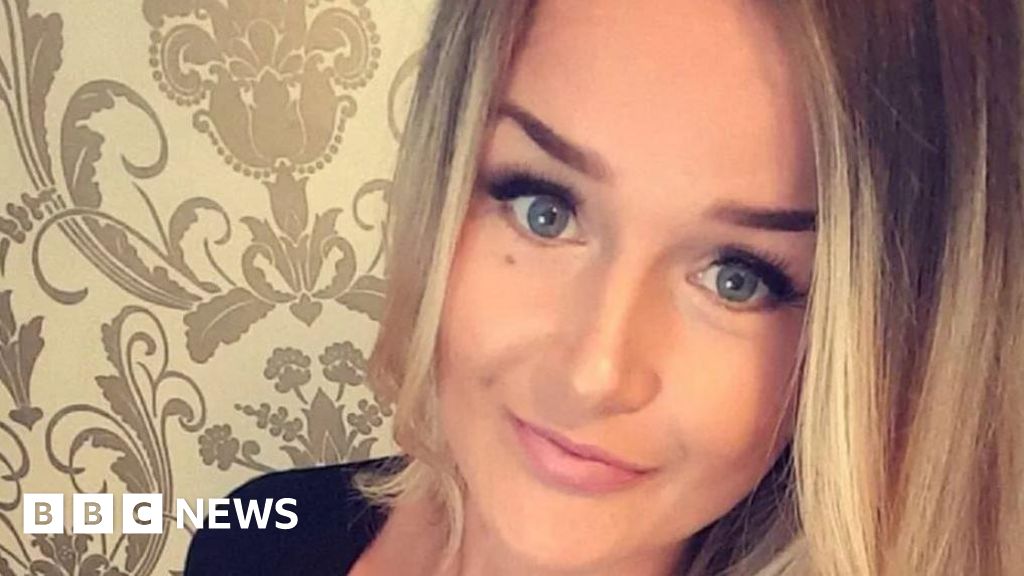 Charity honouring Kent stabbing victim closes over income - BBC News