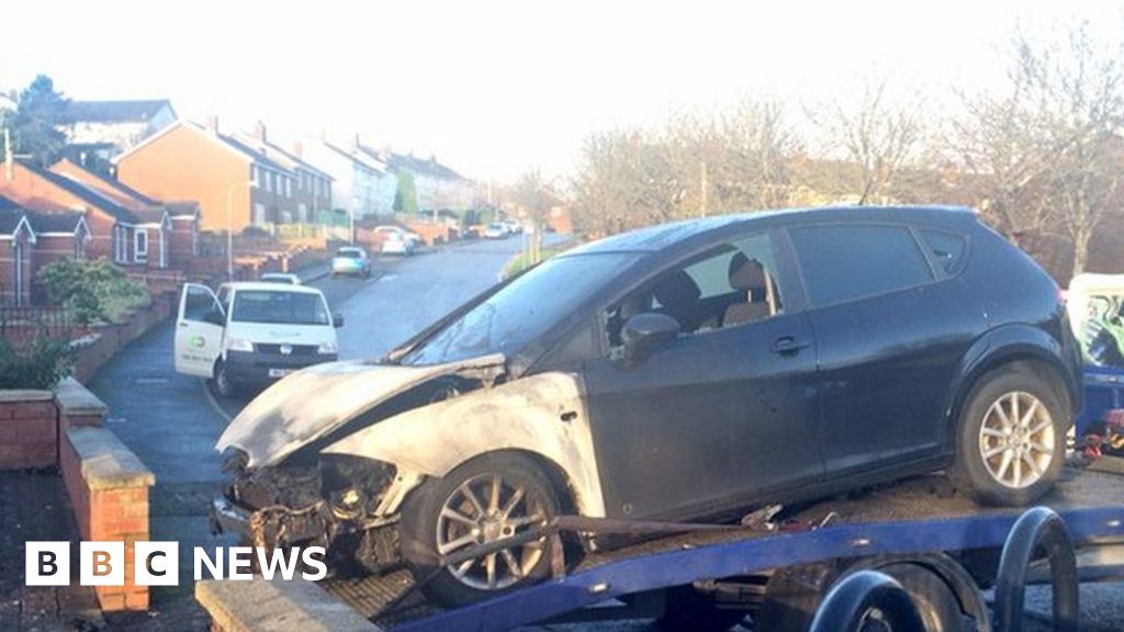 Petrol bomb thrown at parked car in Banbridge - BBC News