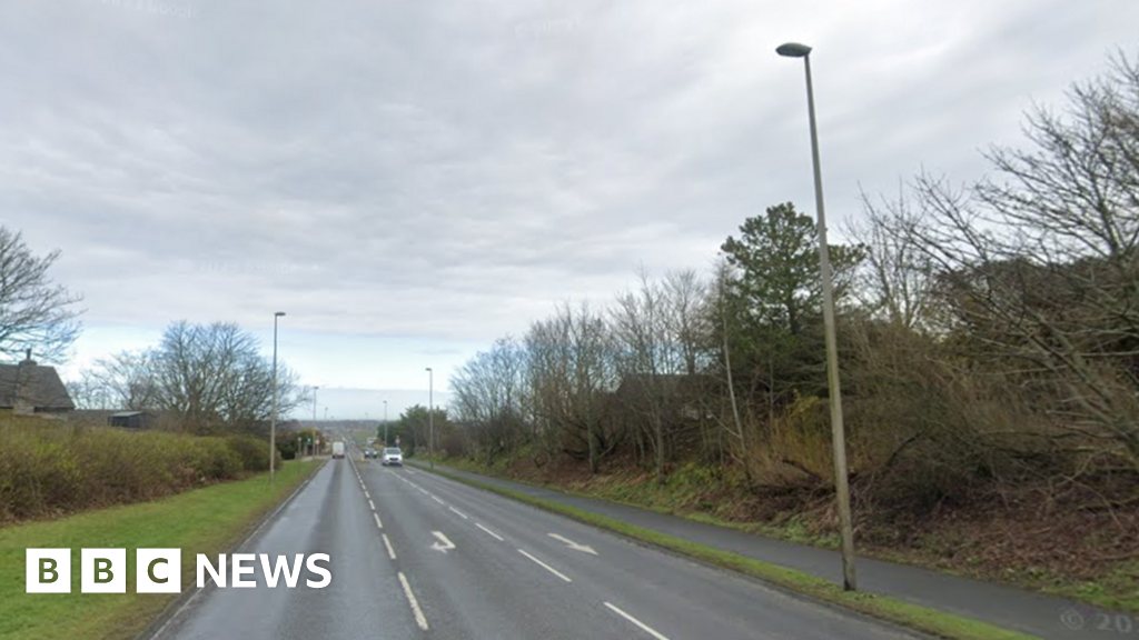 Van driver seriously injured in three-vehicle crash in Peterhead