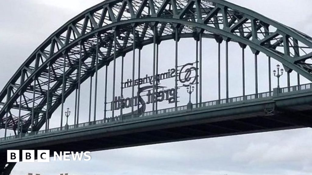 The iconic Tyne Bridge turns 90 - BBC News