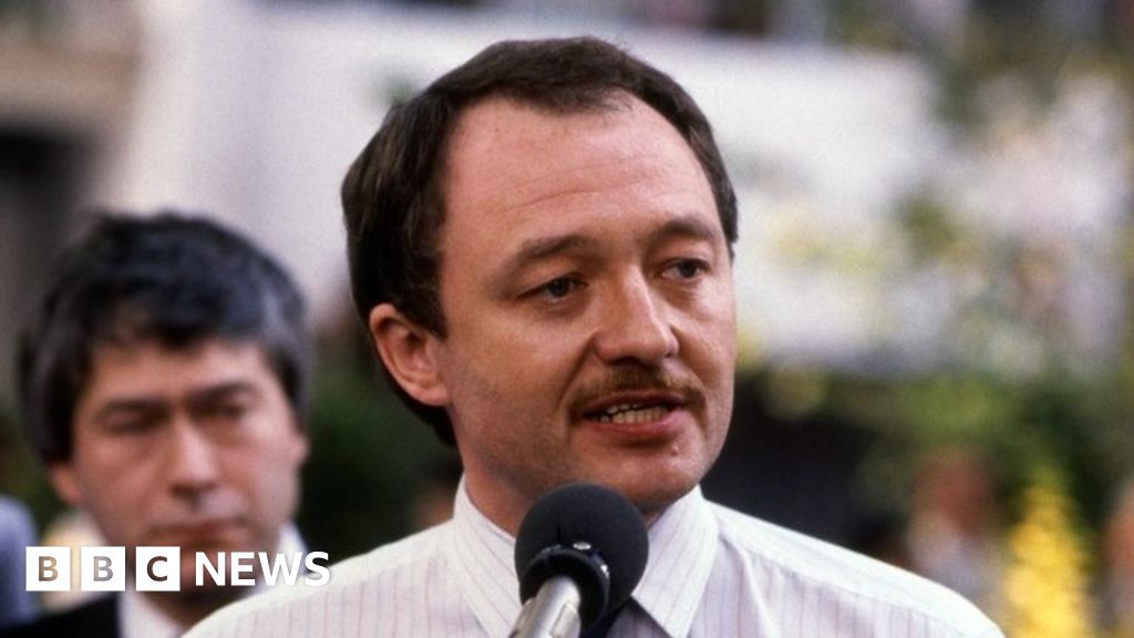 Ken Livingstone: Profile of former London Mayor - BBC News