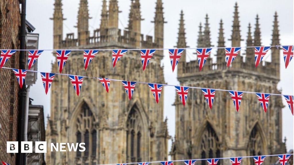 York Minster bells to ring for hours to mark King's Coronation - BBC News