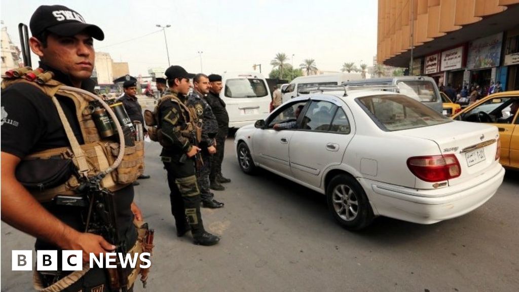 Six IS suicide bombers in deadly attack south of Baghdad - BBC News