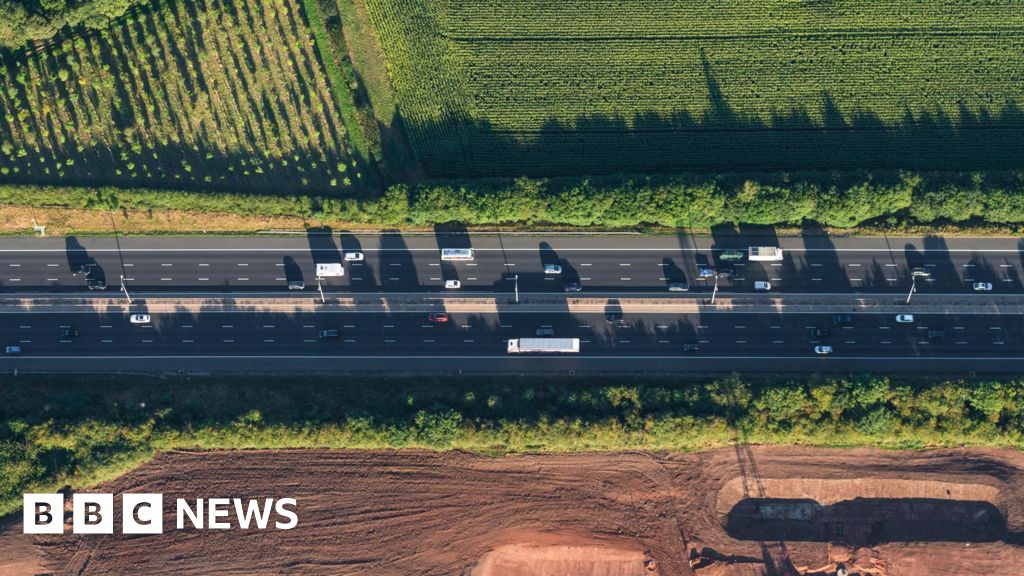 M5: New extra emergency areas to be installed - BBC News