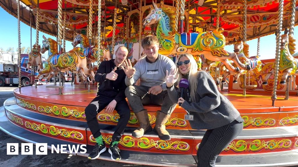 Meet the showmen of Hull Fair - BBC News