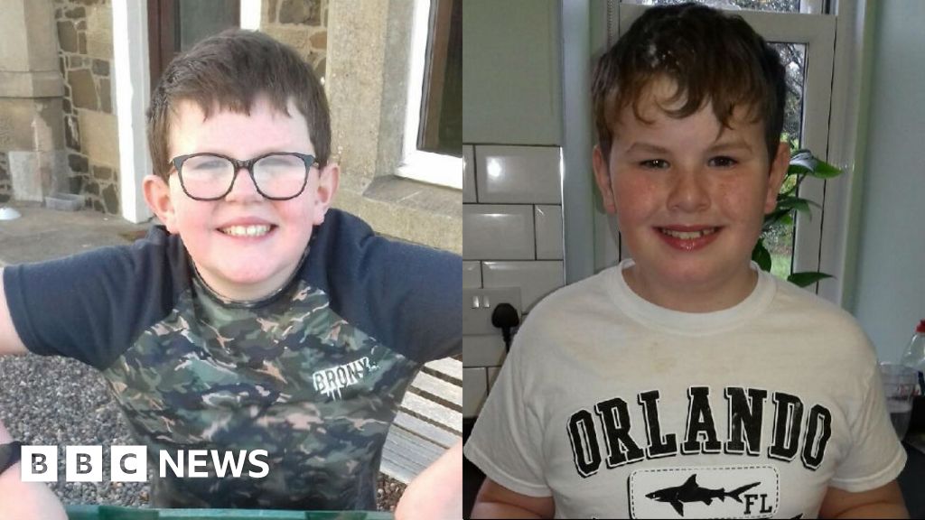 Police appeal over missing children in Dundee - BBC News