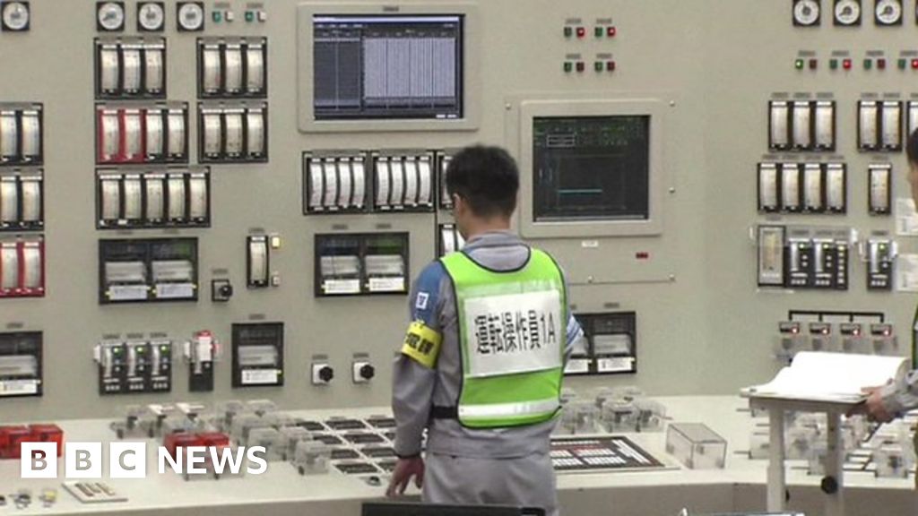 Japan restarts first nuclear power plant since Fukushima - BBC News