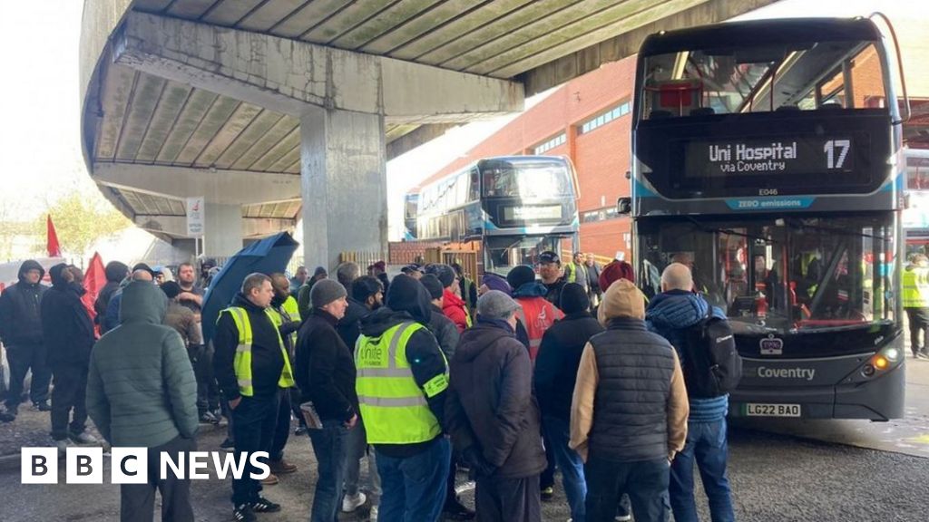 Buses blocked from leaving depots during strike, bosses claim - BBC News