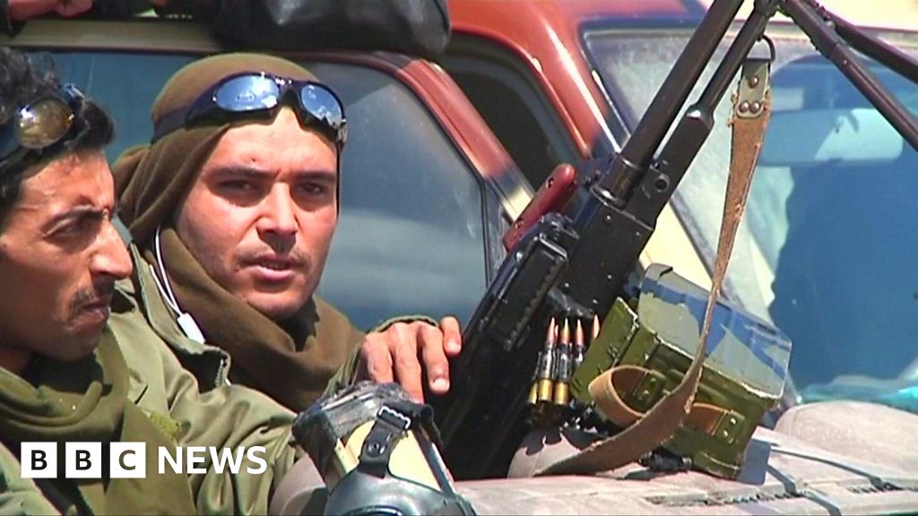 Libya fighting: Eastern rebels head for Tripoli