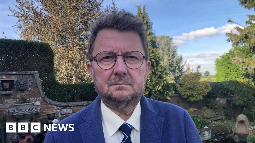 Police Federation representative: commissioner's position is untenable ...