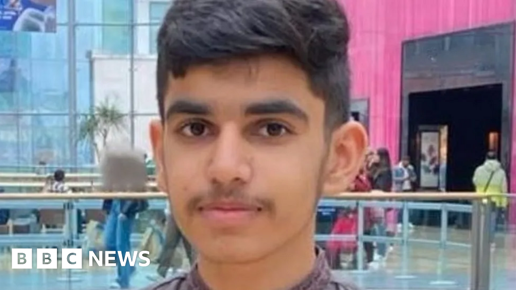 Boys' murder trial told of chat with stabbed teen in Birmingham
