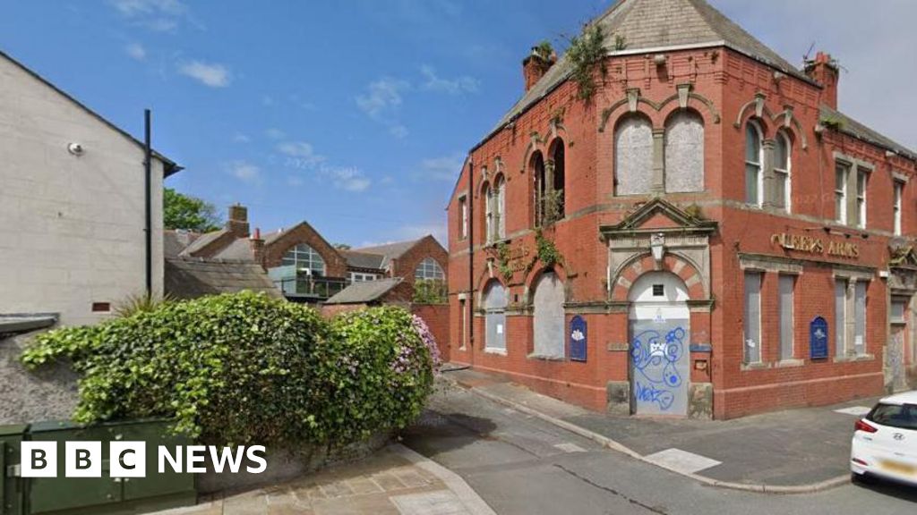 Plans to turn former Barrow pub into flats