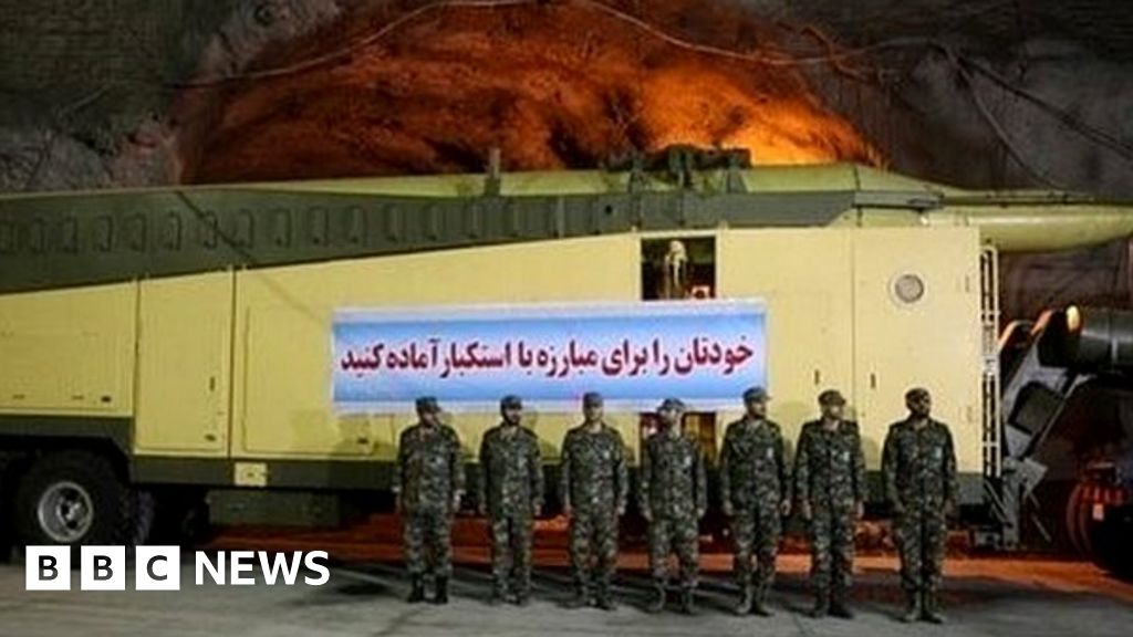 Iran condemns new US sanctions over missile test - BBC News