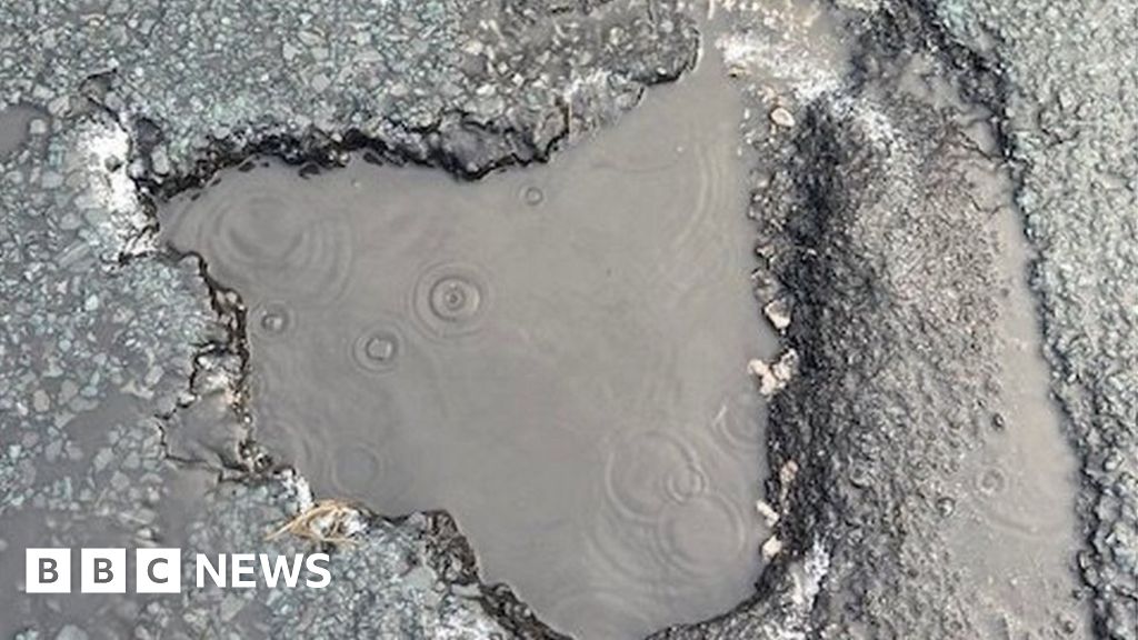 Pothole reporting is misleading, Lancashire county councillor says ...