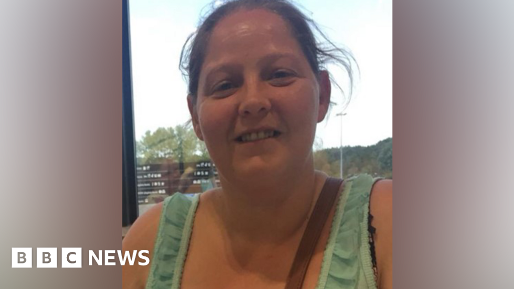 Body found in search for missing mother from Telford - BBC News