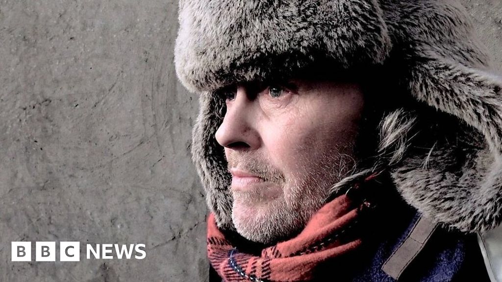 How a hospital visit saved this man from homelessness - BBC News