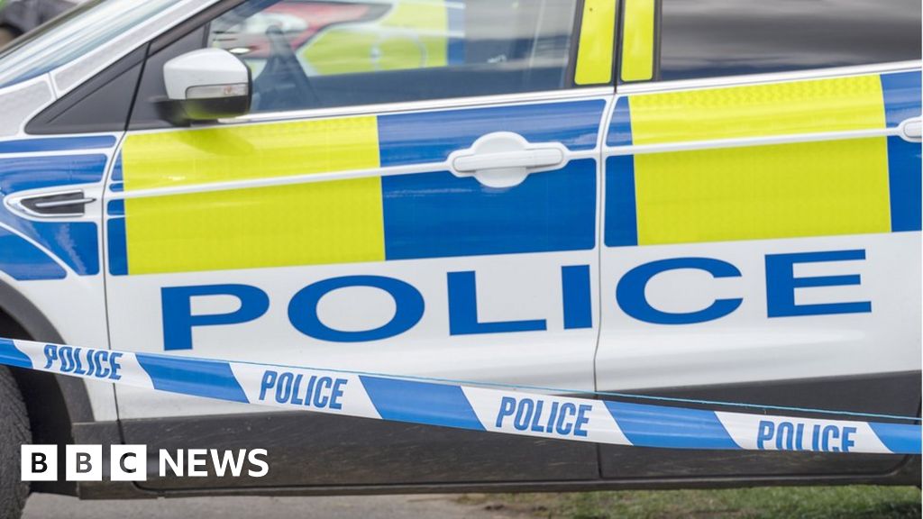 Terror threat teen wanted to attack mosque and kill 10,000 - BBC News