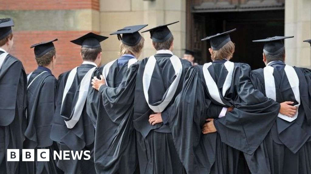 RBS student overdraft refunds completed by November - BBC News