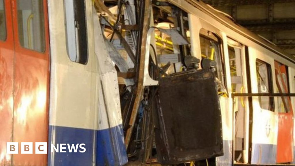 7 July bombings: Lessons for services and transport - BBC News