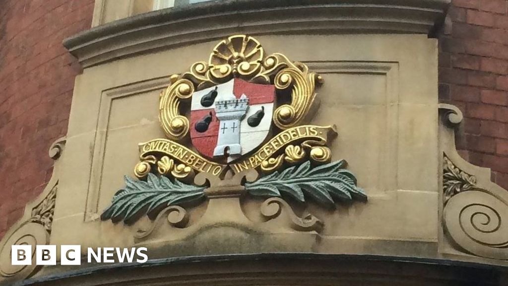 Simply the crest: Worcester scoops coat of arms gong - BBC News