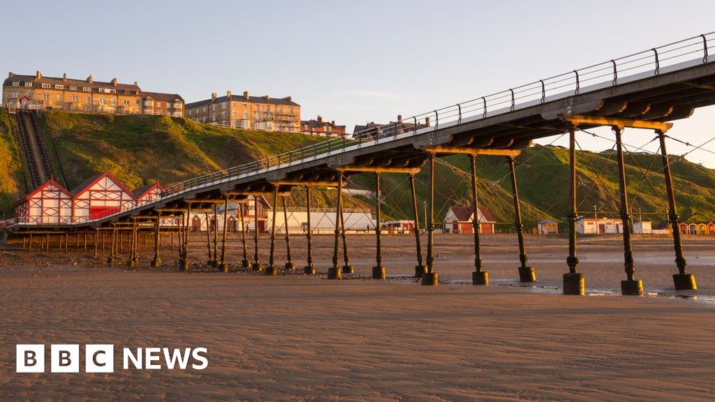 Saltburn given £600k for promenade improvements - BBC News